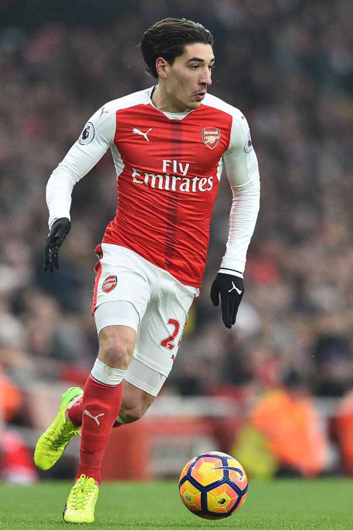 Polivalente! Lateral do Arsenal entra na mira da Juventus para janeiro ...