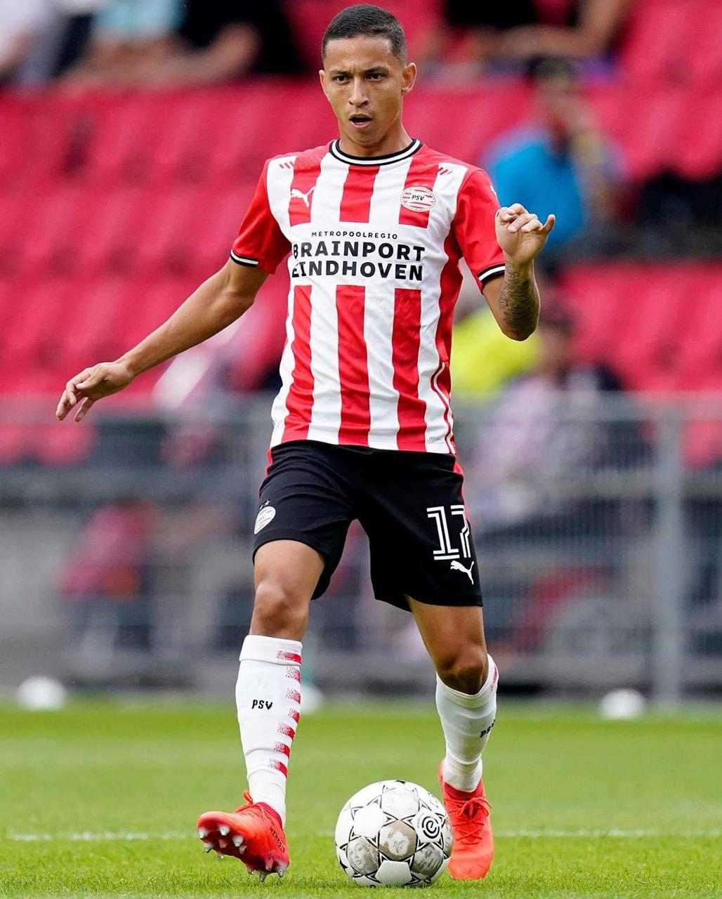Mauro Jr. celebra três anos da estreia pelo PSV: 'Dia especial' - Lance!