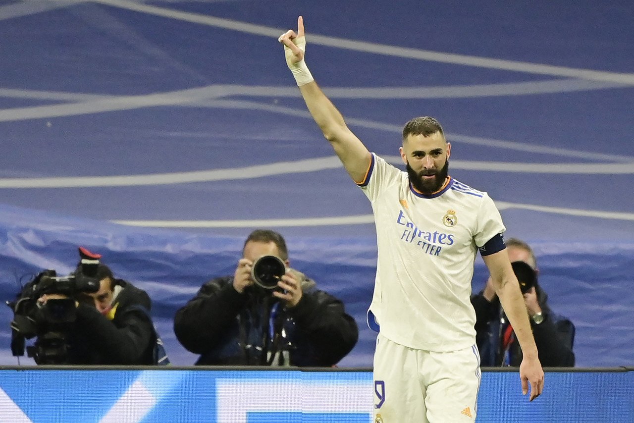 Herói da classificação na Champions, Benzema celebra vitória do Real ...