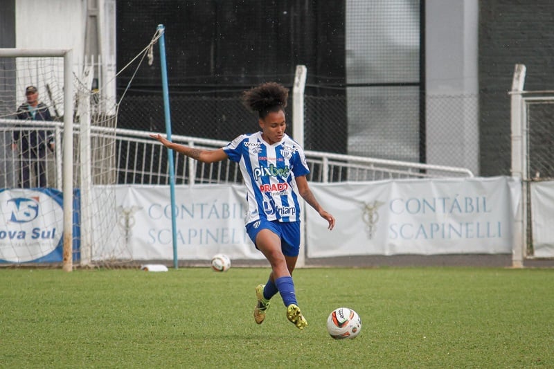 De contrato renovado, Tay Belarmino se declara para o Avaí/Kindermann ...