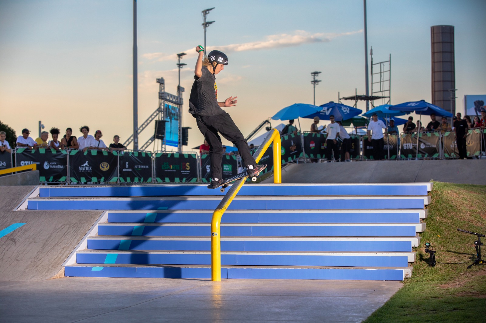 Skate Street: Sebastian Simonetto sobe pela primeira vez no pódio do ...