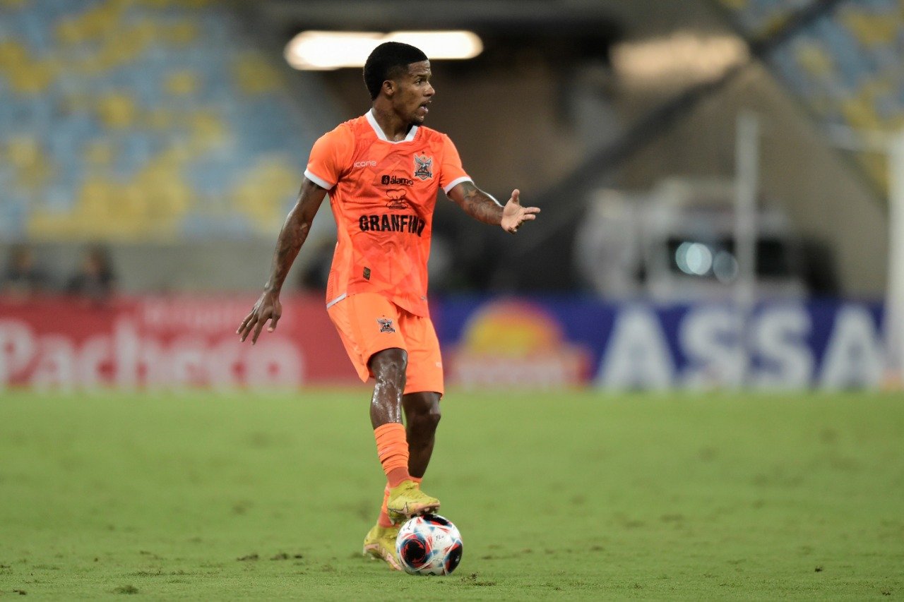 Léo Fernandes vê atual temporada como a melhor da carreira