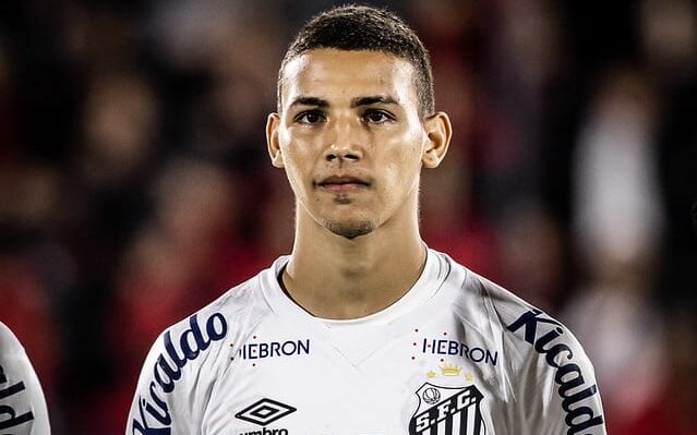 Deivid Washington deixa torcida do Santos em êxtase com exibição pela ...