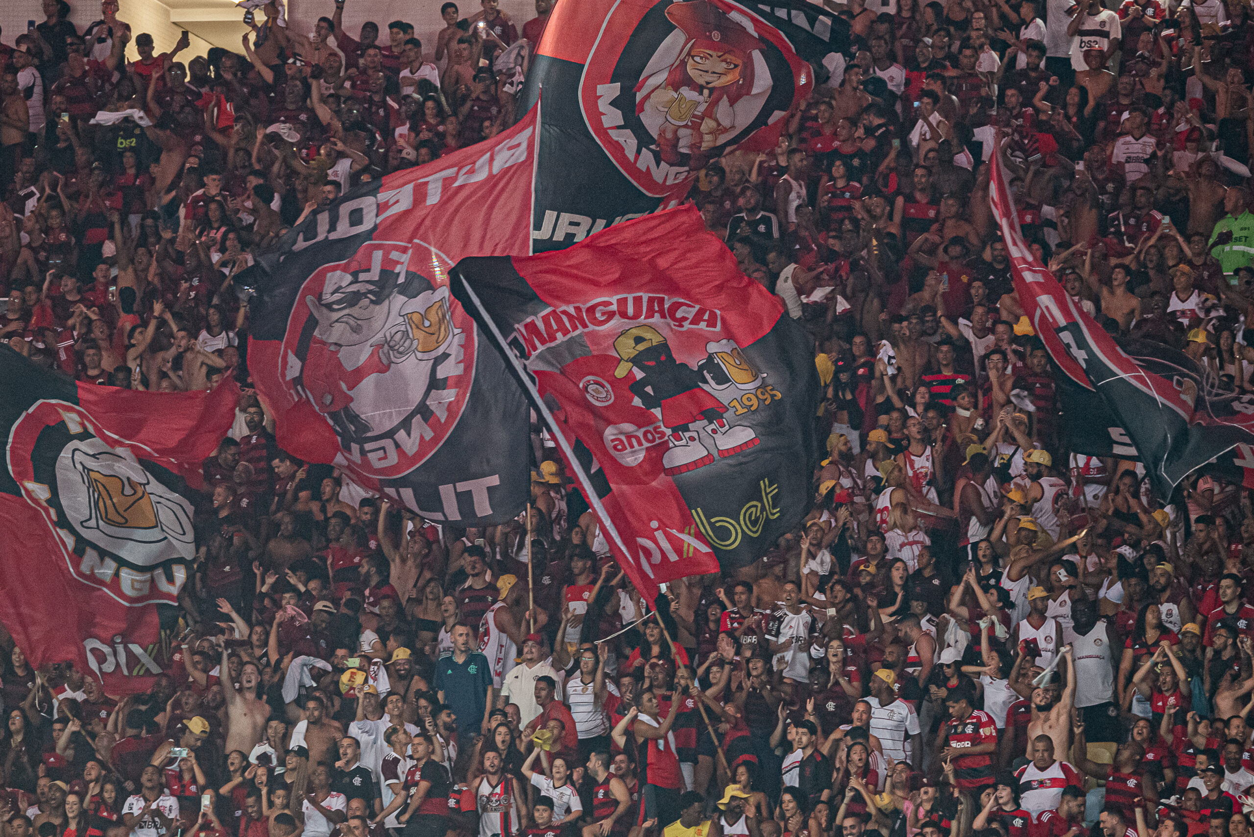 Provocação? Torcida do Flamengo prepara mosaico 3D para o Fla-Flu - Lance!