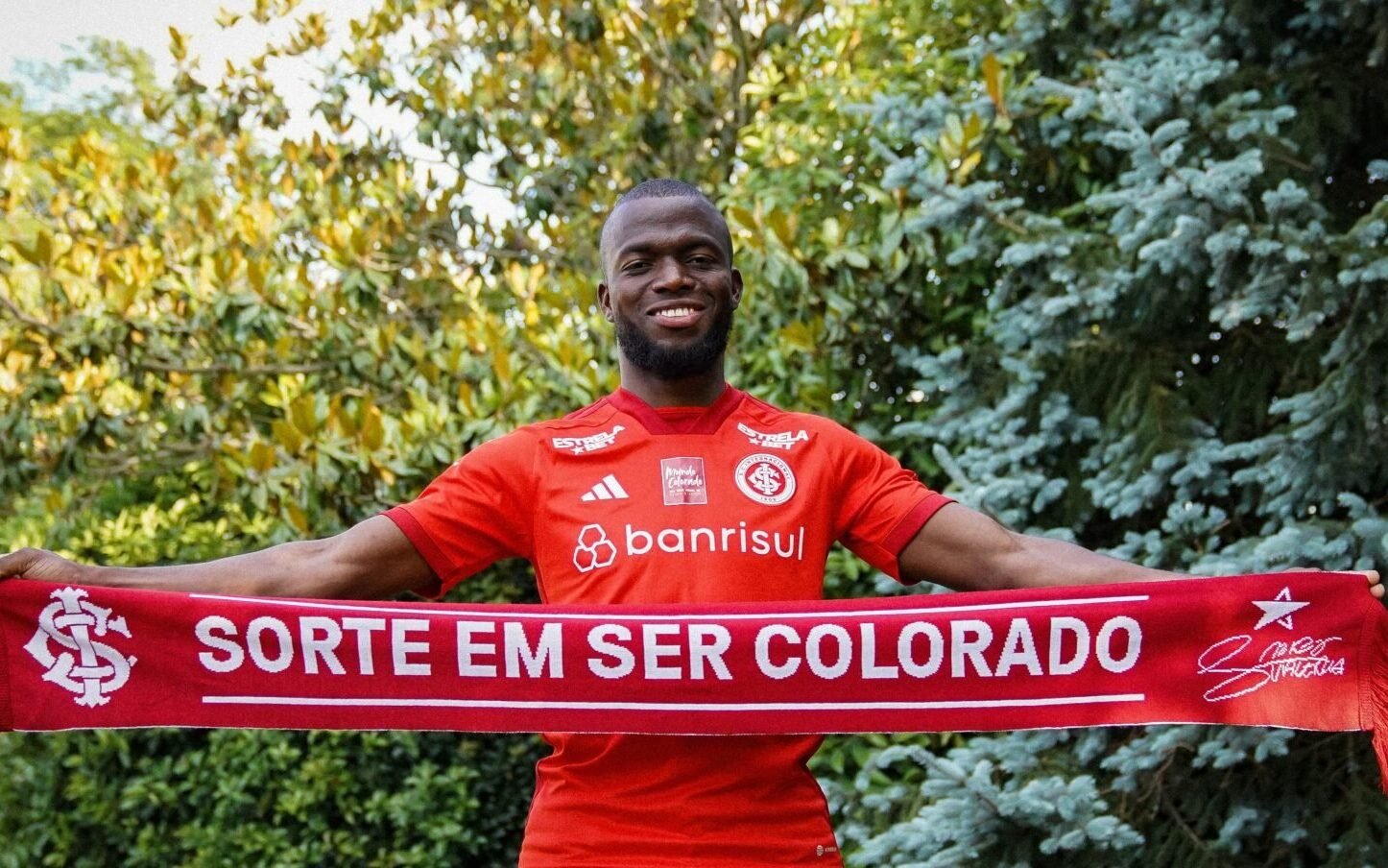 Enner Valencia deixa família no Brasil antes de jogar pelo Equador
