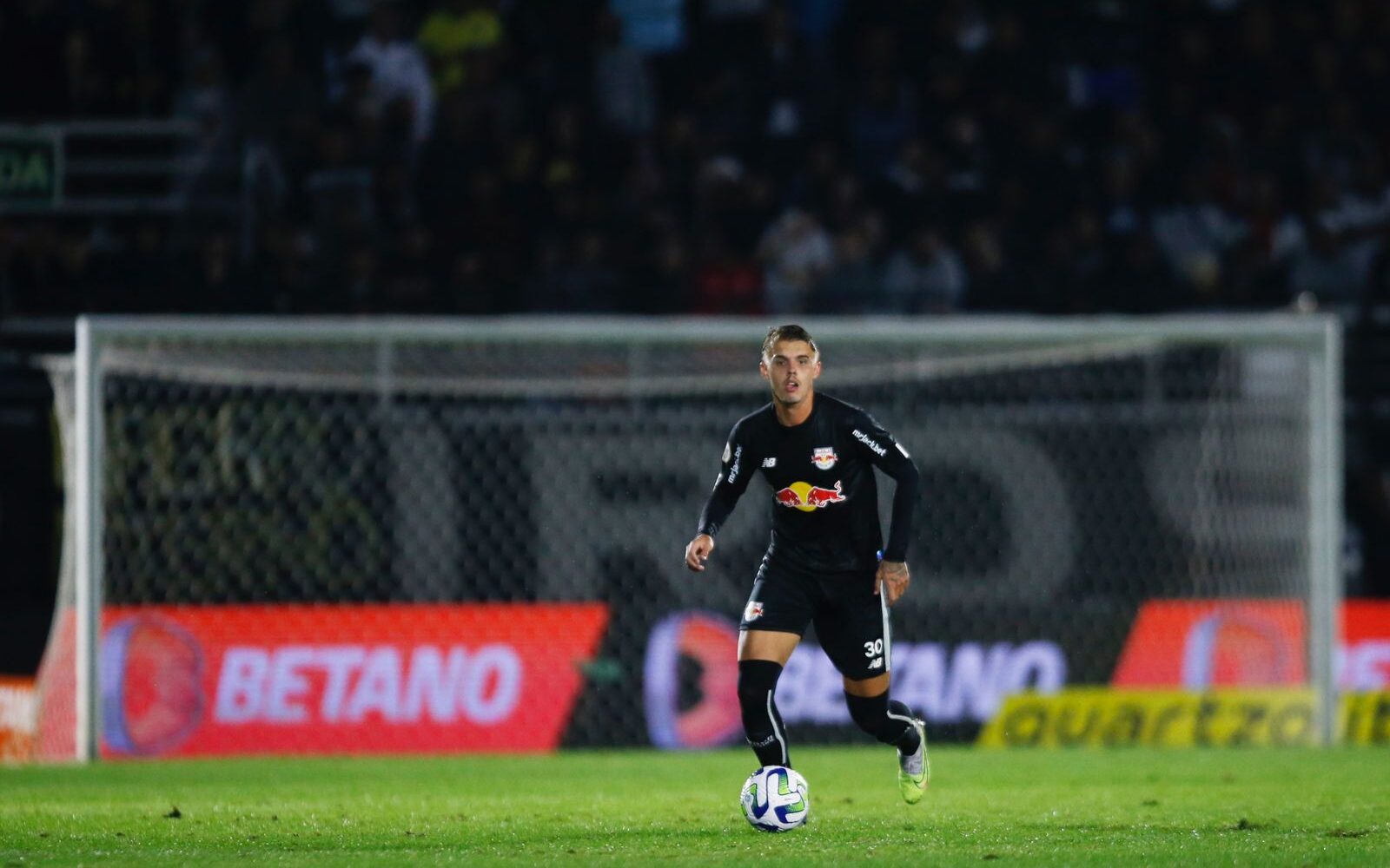 Luan Patrick comemora bons números e mira sequência no Bragantino - Lance!