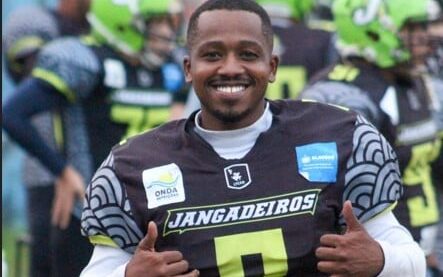 Tamario Tufts mostra potencial ao liderar ataque do Jangadeiros FA