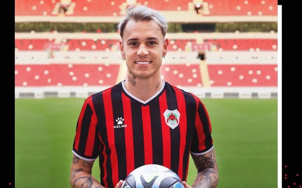 Róger Guedes é anunciado oficialmente pelo Al-Rayyan, do Qatar - Lance!