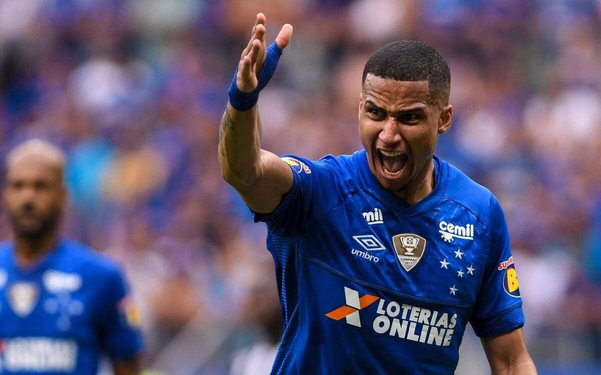 Murilo reencontra Cruzeiro pela primeira vez com a camisa do Palmeiras ...
