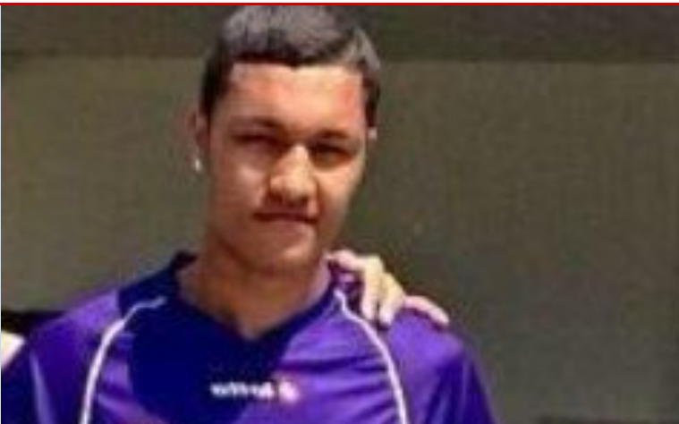 Ex-jogador do West Ham é preso por tentar vender vaso roubado de museu - Lance!