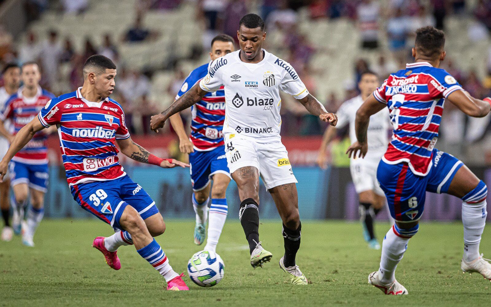 ATUAÇÕES: Jean Lucas se salva em derrota do Santos - Lance!