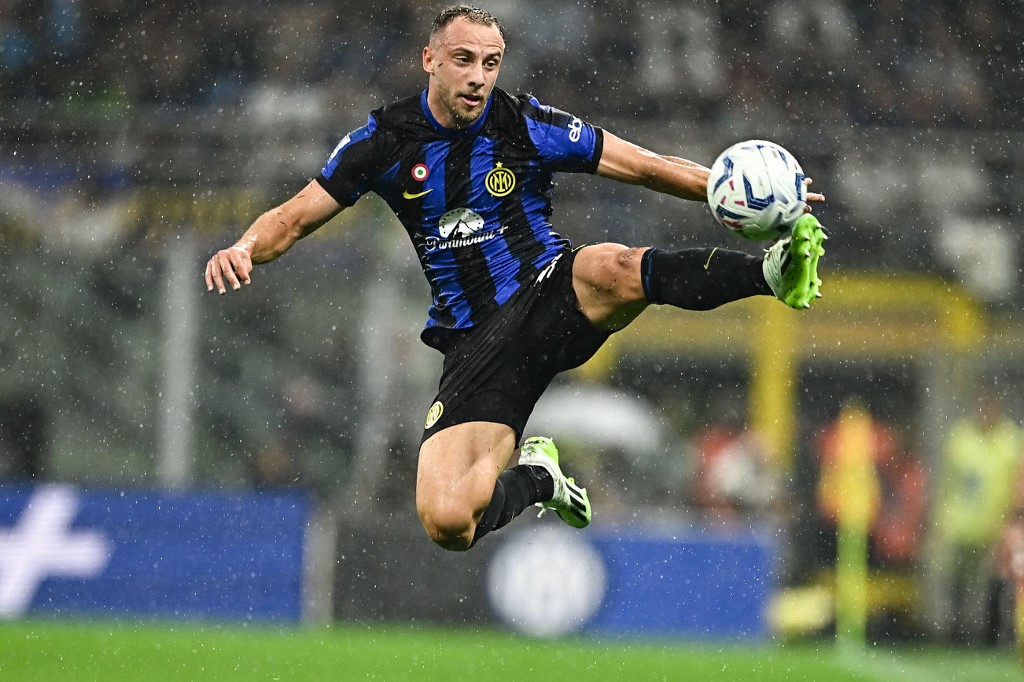 Quem é Carlos Augusto, jogador da Seleção Brasileira? - Lance!