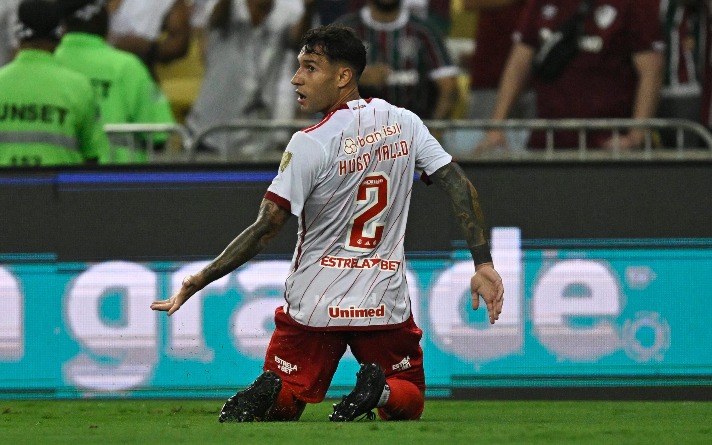 Aposta de Coudet, Mallo mostra que pode ir além na lateral-direita do Internacional - Lance!