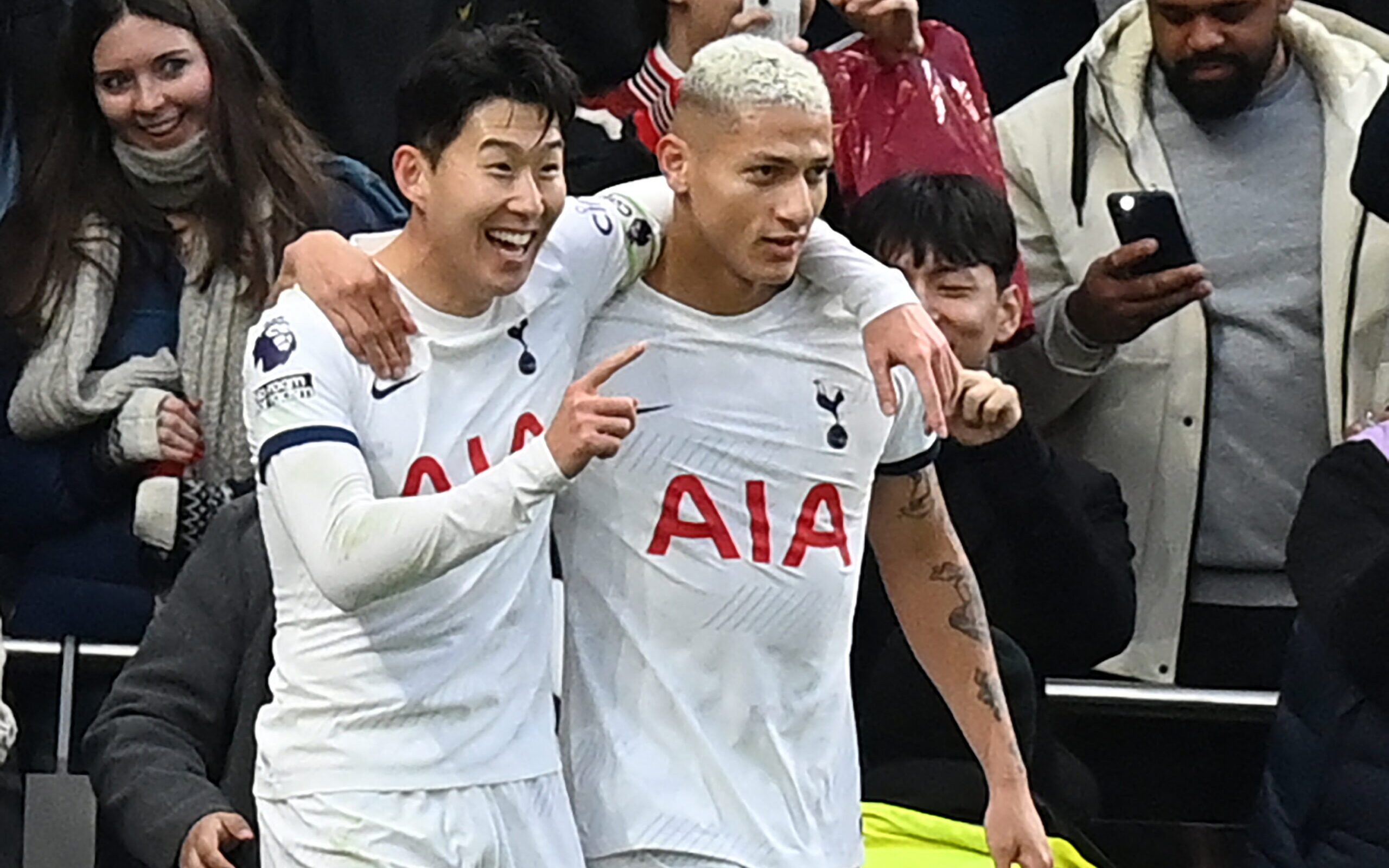 Richarlison e Son marcam, e Tottenham vence Everton pela Premier League - Lance!