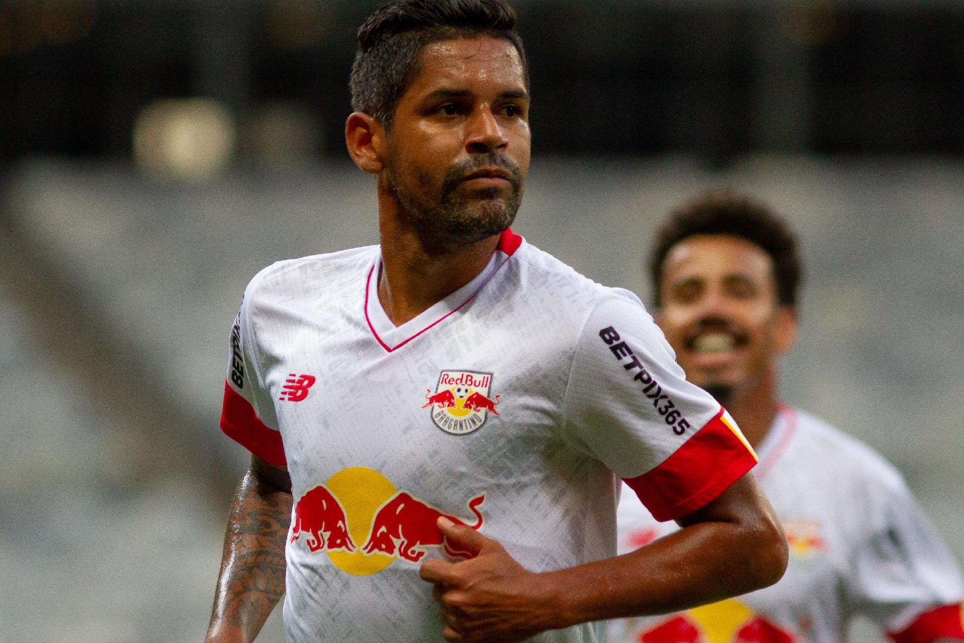 Santos anuncia contratação de lateral do RB Bragantino - Lance! Santos anuncia contratação de lateral do RB Bragantino - Lance!