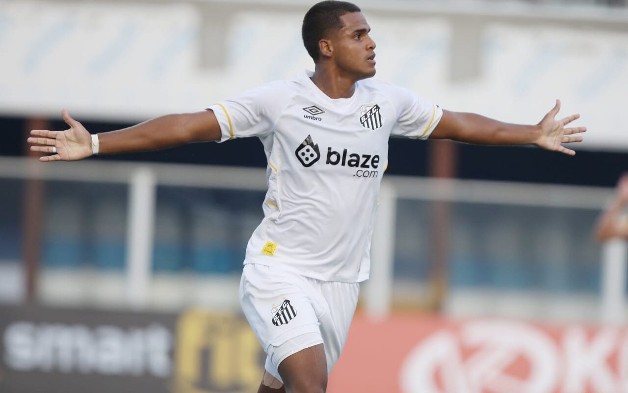 Santos goleia o Nova Venécia e avança ao mata-mata da Copinha