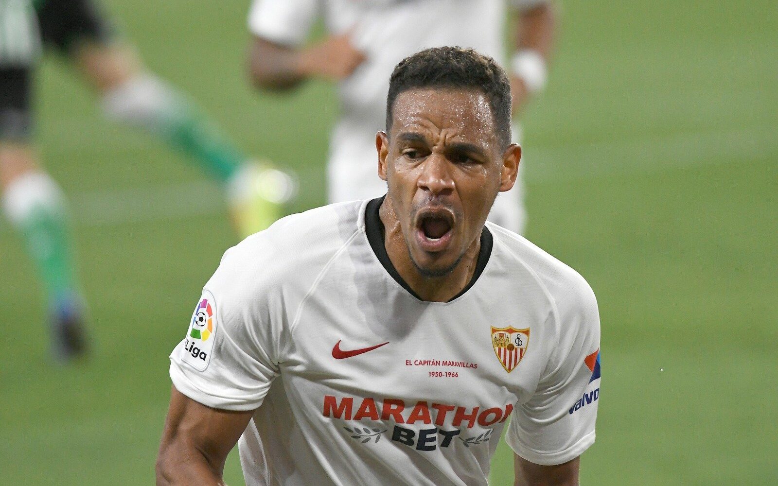 Fernando se despede do Sevilla e se aproxima de acerto com o ...